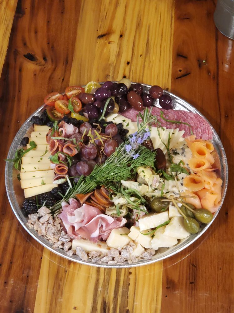 BRICKYARD BISTRO - Updated November 2024 - 13 Photos - 61 S Tulpehocken ...