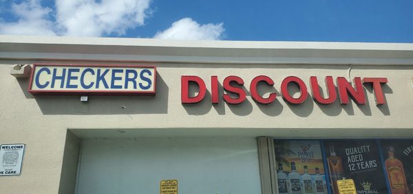 CHECKERS DISCOUNT LIQUORS & WINE - Updated December 2025 - 116 Photos ...