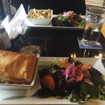 HARBORD HOUSE - Updated July 2024 - 58 Photos & 115 Reviews - 124 ...