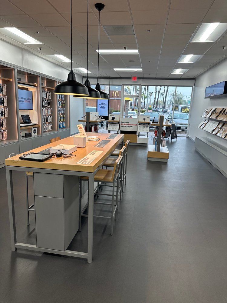 VERIZON - Updated August 2025 - 12 Photos & 55 Reviews - 14510 Baldwin ...