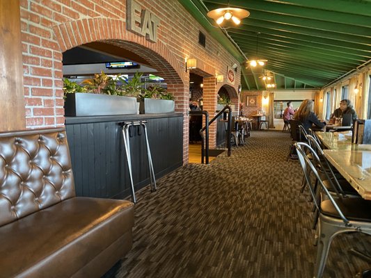 BLACK DOG BAR & GRILLE - Updated May 2025 - 235 Photos & 287 Reviews ...