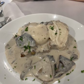 FRIEDA - Updated September 2024 - 353 Photos & 263 Reviews - 320 Walnut ...