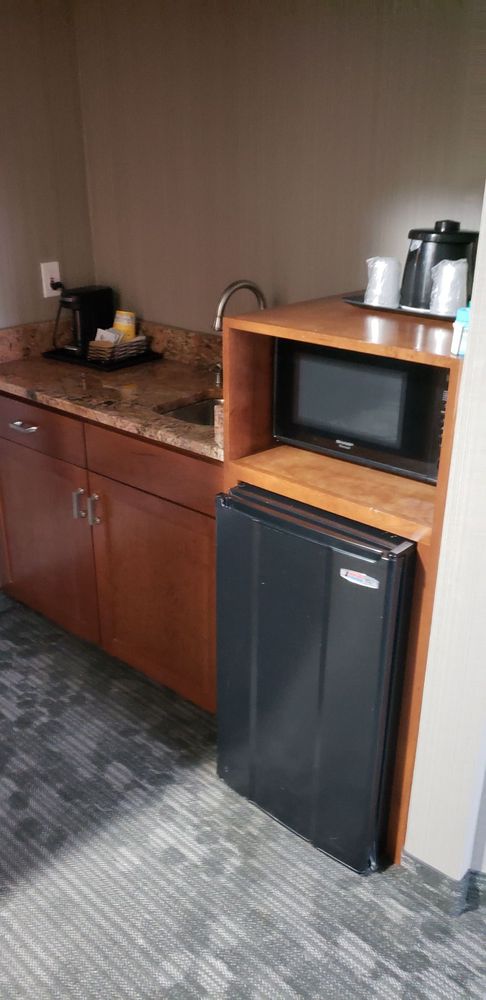 COUNTRY INN & SUITES BY RADISSON, DELTA PARK NORTH PORTLAND - Updated ...