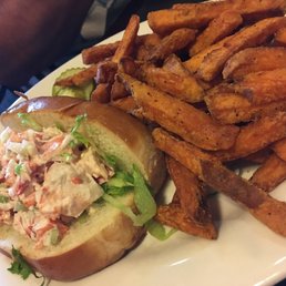 36 TOWN GRILL & TAP - Updated December 2025 - 101 Photos & 164 Reviews ...
