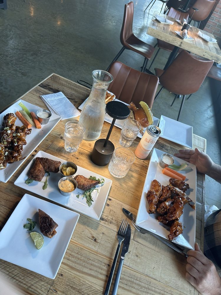 RIVERHEAD BREW HOUSE - Updated November 2024 - 27 Photos & 25 Reviews ...