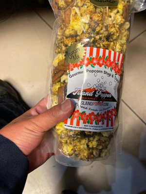 ISLAND POPPER GOURMET POPCORN - Updated December 2025 - 650 Photos ...