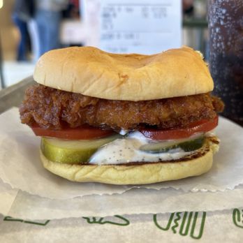 SHAKE SHACK - Updated April 2025 - 161 Photos & 51 Reviews - 10 Dundas ...