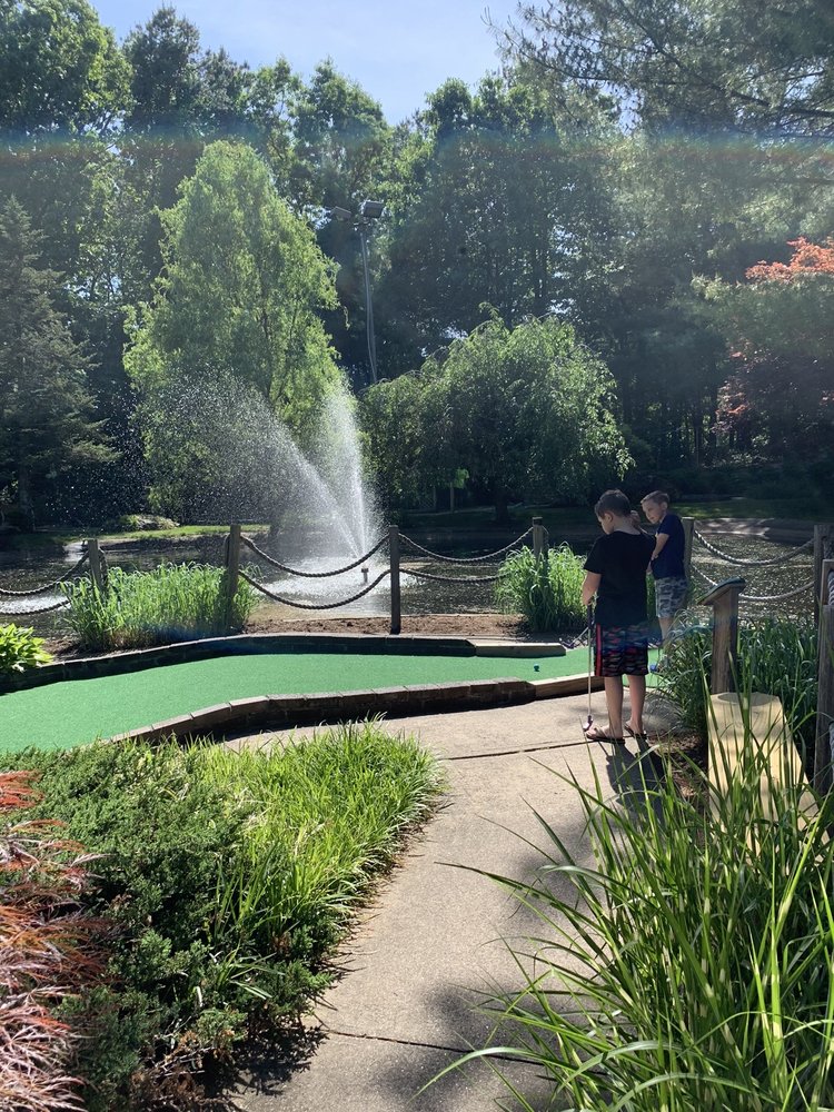 Hidden Valley Mini Golf and Waterfront Grille - 35 Photos & 26 Reviews ...