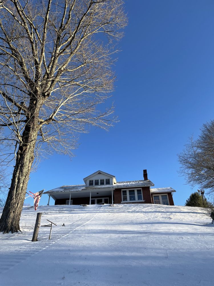 THE INN AT HORSESHOE HILL - Updated December 2025 - 26 Photos - 247 ...