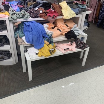 TARGET - Updated November 2025 - 76 Photos & 52 Reviews - 746 NW Loop ...