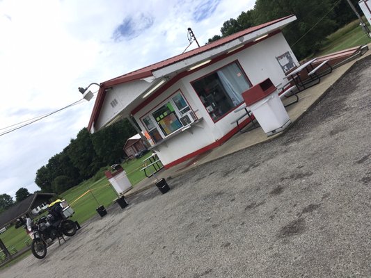 SHIRLEY’S TWIN KISS - Updated August 2025 - 21 Photos - 3077 Perry Hwy ...