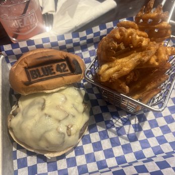 BLUE 42 SPORTS GRILLE & BAR - Updated June 2024 - 78 Photos & 97 ...