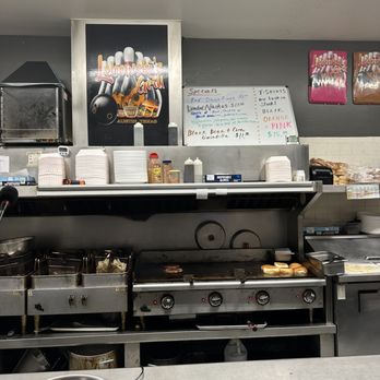 LEBOWSKI’S GRILL - Updated July 2025 - 456 Photos & 402 Reviews - 8909 ...