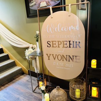 RUSSELL’S RESTAURANT - Updated January 2025 - 460 Photos & 574 Reviews ...