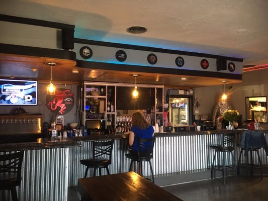 HYDRANT PUB & GRUB - Updated January 2026 - 12 Photos - 786 Front St ...