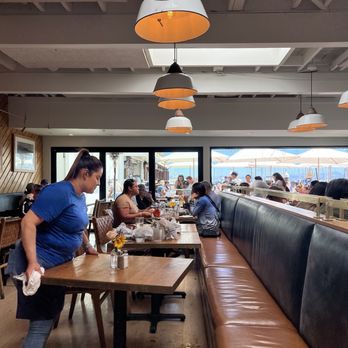 SAM’S ANCHOR CAFE - Updated September 2024 - 1679 Photos & 1680 Reviews ...