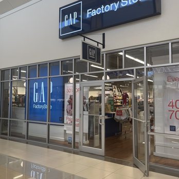 GAP FACTORY Updated February 2025 455 Trolley Line Blvd Mashantucket Connecticut Men s Clothing Phone Number Yelp