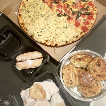 ROUND PIE PIZZA - FREEHOLD - Updated February 2025 - 31 Photos & 16 ...