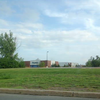 CHAMPLAIN CENTRE - Updated April 2025 - 22 Photos & 16 Reviews - 60 ...
