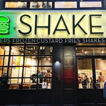 SHAKE SHACK HERALD SQUARE - Updated June 2025 - 659 Photos & 442 ...