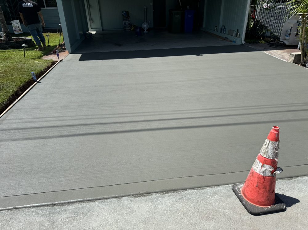 TECHCRETE - Updated September 2024 - 20 Photos - 1221 Makalapua Pl ...