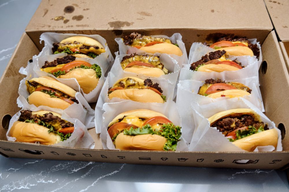 SHAKE SHACK - WILLIS TOWER - Updated December 2025 - 94 Photos & 72 ...