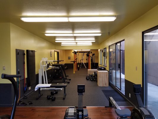 SUNSET GYM - 44 Photos & 122 Reviews - Gyms - 1247 9th Ave, San ...
