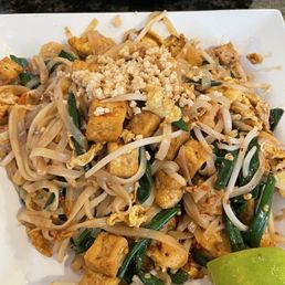 PHO CHANDLER - Updated December 2025 - 691 Photos & 1000 Reviews - 4055 ...