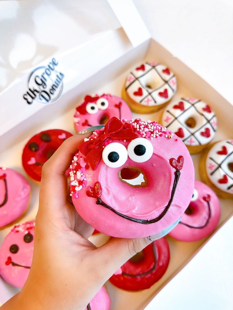 ELK GROVE DONUTS - Updated August 2024 - 535 Photos & 281 Reviews ...