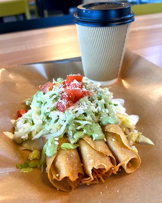 CANCUN JUICE - Updated November 2025 - 219 Reviews & 188 Photos - 2200 ...