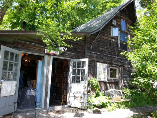 RODGERS BOOK BARN - 25 Photos & 22 Reviews - 467 Rodman Rd, Hillsdale ...