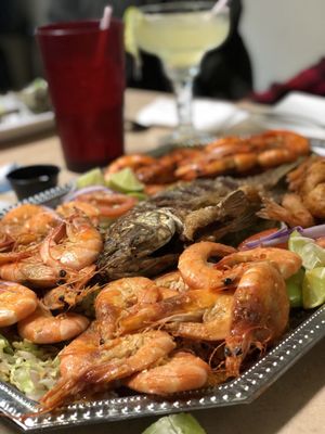 ISLA DEL MAR RESTAURANTE - 121 Photos & 79 Reviews - Seafood - 5101 ...