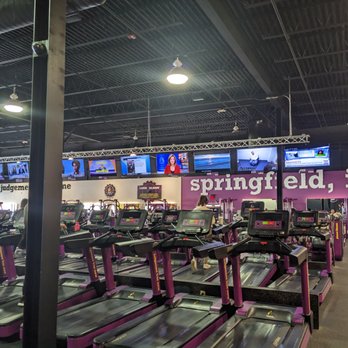 PLANET FITNESS - Updated December 2025 - 39 Photos & 24 Reviews - 1756 ...