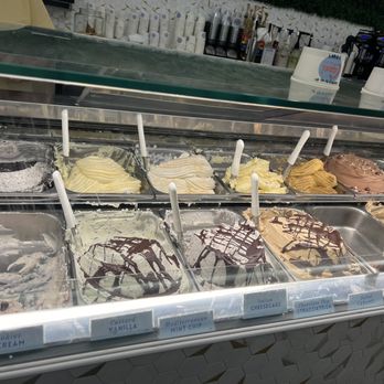 CAPRI GELATO & COFFEE BAR - Updated August 2024 - 140 Photos & 67 ...