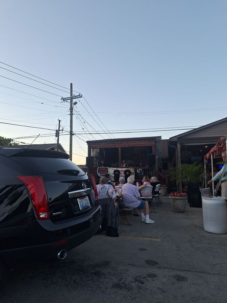 OTTS TAVERN - Updated July 2025 - 11 Reviews - 4229 Hillview Ave ...