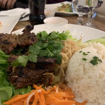 PHO BOM - Updated October 2025 - 150 Photos & 42 Reviews - 71 avenue de ...