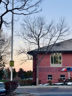 KOELBEL LIBRARY - Updated December 2025 - 47 Photos & 37 Reviews - 5955 ...