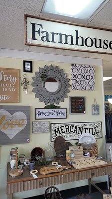 BARBARAS RESALE SHOP - Updated July 2025 - 20 Photos & 17 Reviews - 511 ...