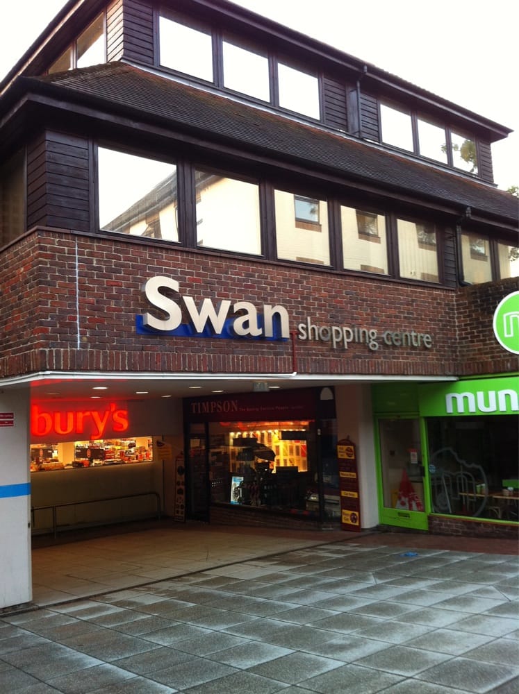 SWAN SHOPPING CENTRE - 36 Swan Court, Leatherhead, Surrey, United ...