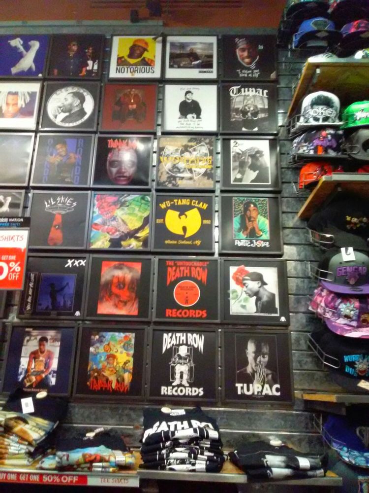 SPENCER’S GIFTS - 14 Photos & 11 Reviews - Women's Clothing - 20 City ...