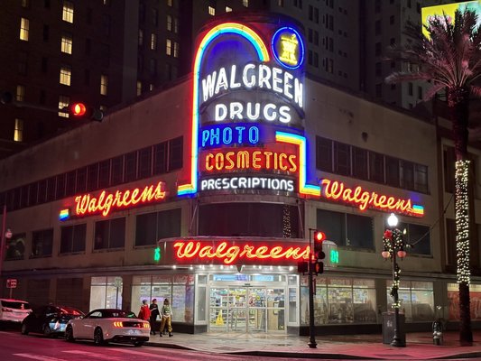 WALGREENS - Updated December 2025 - 47 Photos & 50 Reviews - 900 Canal ...