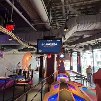 PUTTSHACK - BOSTON - Updated May 2024 - 346 Photos & 187 Reviews - 58 ...