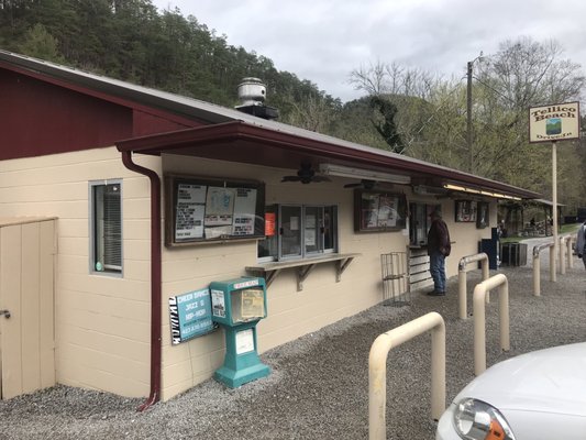 TELLICO BEACH DRIVE-IN - 11 Photos & 25 Reviews - Burgers - 1801 ...