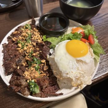 HEM KITCHEN AND BAR - Updated May 2024 - 1051 Photos & 243 Reviews ...