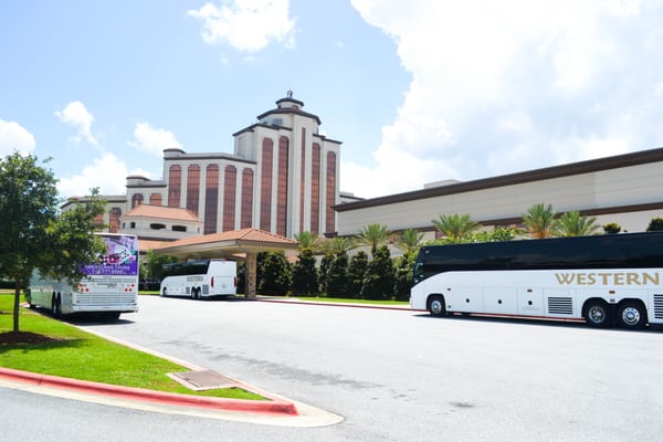 WESTERN MOTORCOACH - Updated October 2025 - 14 Photos - 11318 Bedford ...