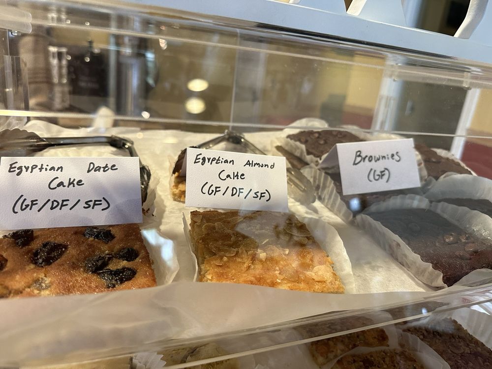 RADIANT FLAVORS CAFE - Updated May 2024 - 10 Photos - 13000 Linden Ave N, Seattle, Washington ...