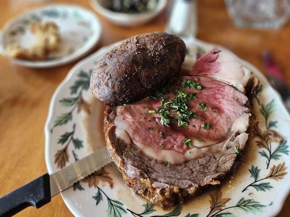 SALEM CROSS INN - Updated December 2025 - 260 Photos & 216 Reviews ...