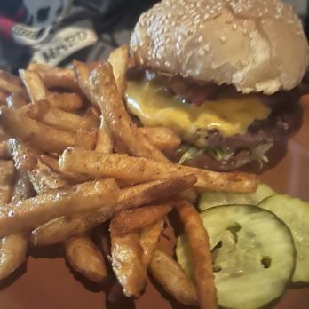 SPATS FOOD & SPIRITS - Updated November 2025 - 128 Photos & 62 Reviews ...