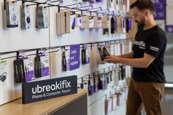 UBREAKIFIX - Updated May 2026 - 58 Photos & 104 Reviews - 202 W 96th St ...