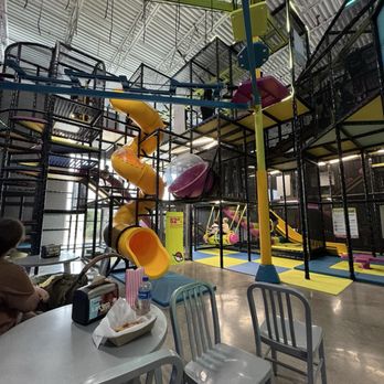 URBAN AIR TRAMPOLINE AND ADVENTURE PARK - Updated December 2025 - 28 ...